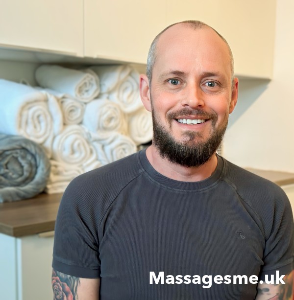 Professional Male Masseur In London Tower Hill